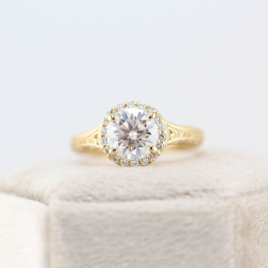 The Sabrina Ring (Round) – Taylor Custom Rings