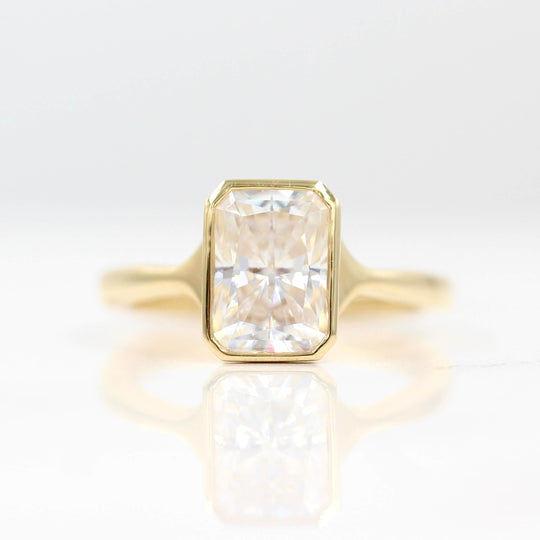 Radiant Cut Lab-Grown Diamond Ring | Taylor Custom Rings