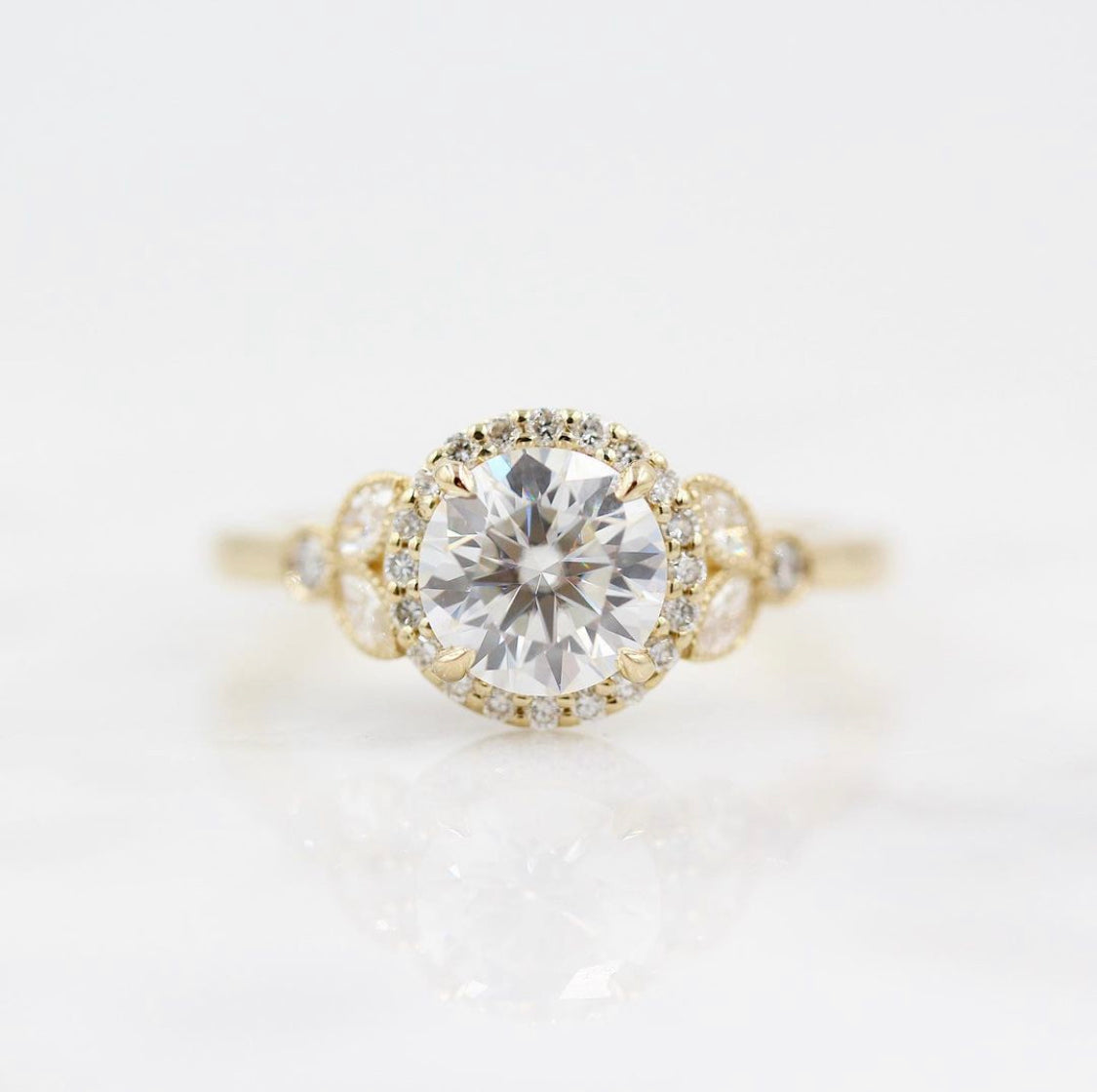 The Cate Ring (Round) - Lab Grown Diamond | Taylor Custom Rings