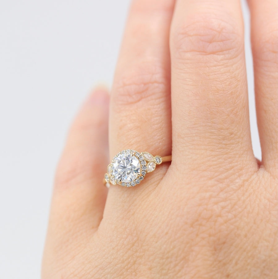 The Cate Ring (Round) - Lab Grown Diamond | Taylor Custom Rings